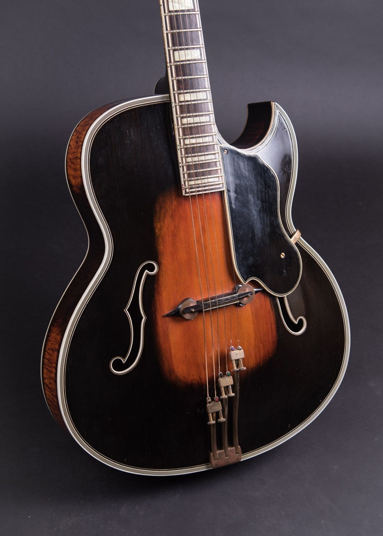 Carter Vintage - Iucci 3 Octave 1930's | Carter Vintage Guitar